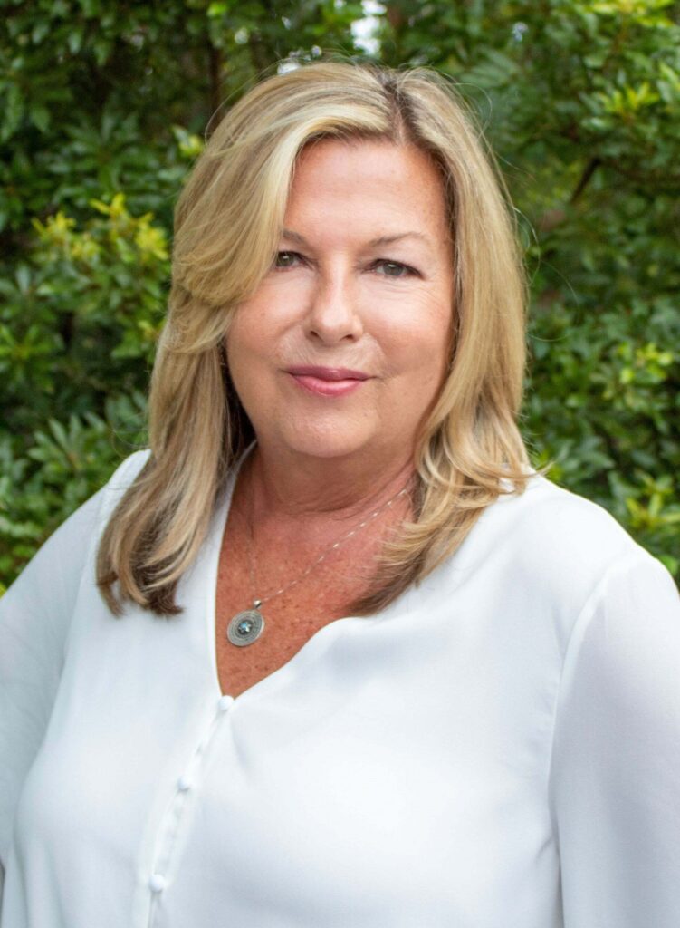 Vicki Hemingway - ERA ONETEAM